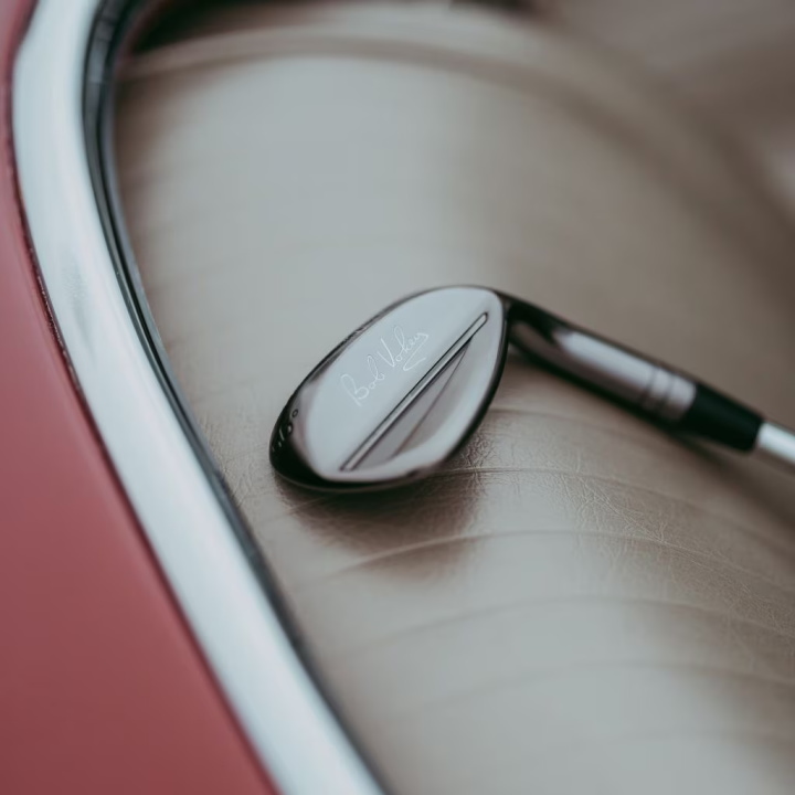 右用 2025 タイトリスト Vokey ボーケイ Signature 56° M ポリッシュド